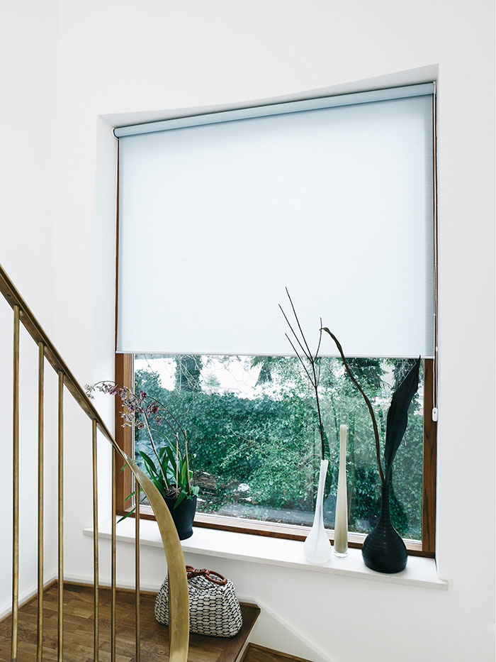 Rullgardin Small med kassett – Solskydda.se